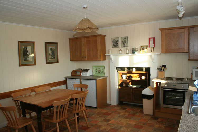Alvie Estate 4 Wester Delfour Kitchen - Alvie Estate